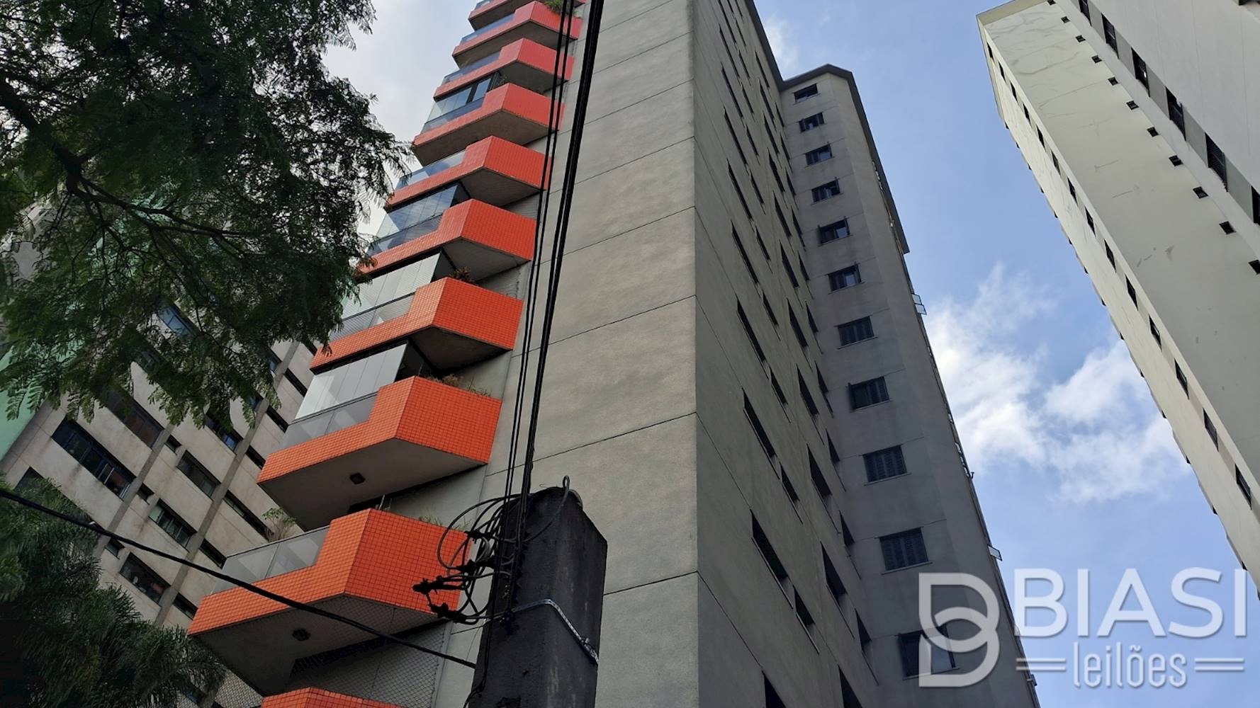 Grande Leilão de Imóveis | 168 Oportunidades (Residenciais, Comerciais e Terrenos) em Diversos ...